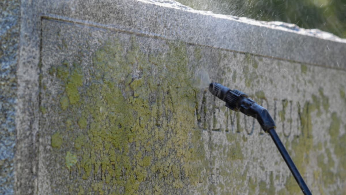 What Cleans Headstones? A Guide to the Best Headstone Cleaning Supplies