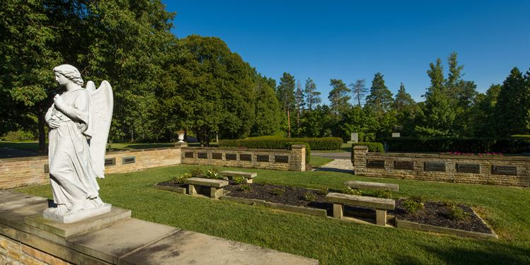 Which Northeast Ohio Cemeteries Do Not Allow Bronze Memorials?