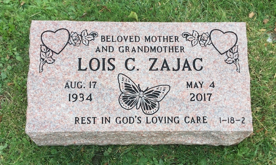 120+ Memorial Quotes to Write on a Memorial