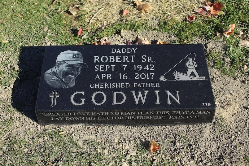 35 Inspirational Bible Verses for Headstones