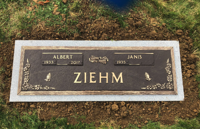 How Long Does Headstone Paint Last on a Memorial? And Repainting Tips