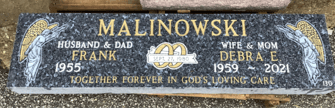 6 Headstone Designs for Couples