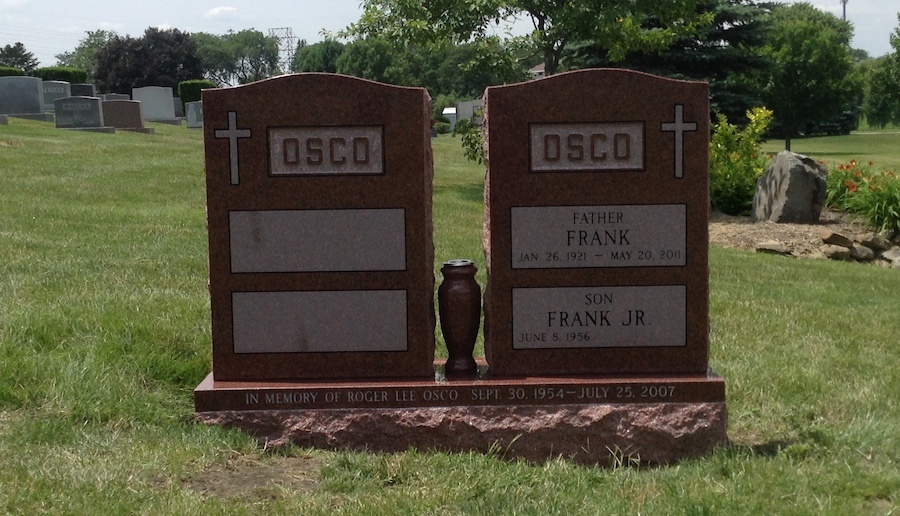 How Headstone Lettering Appears on Different Granite Colors