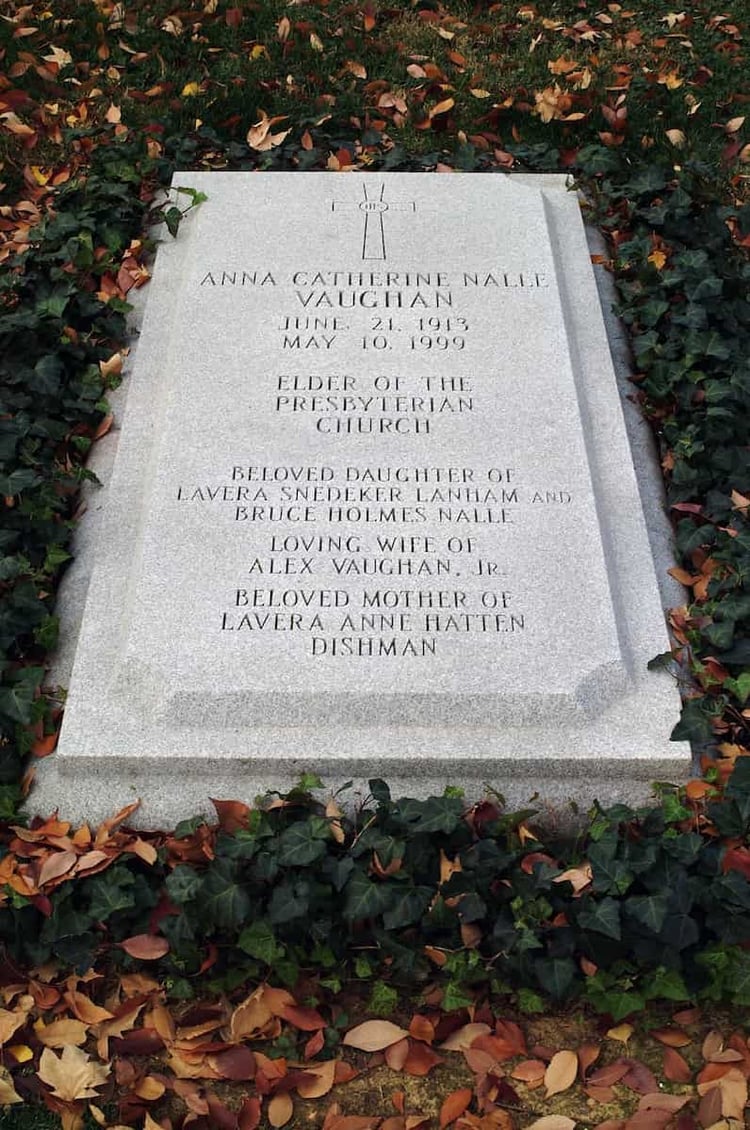 What Is the Difference Between Headstone, Tombstone and Gravestone?