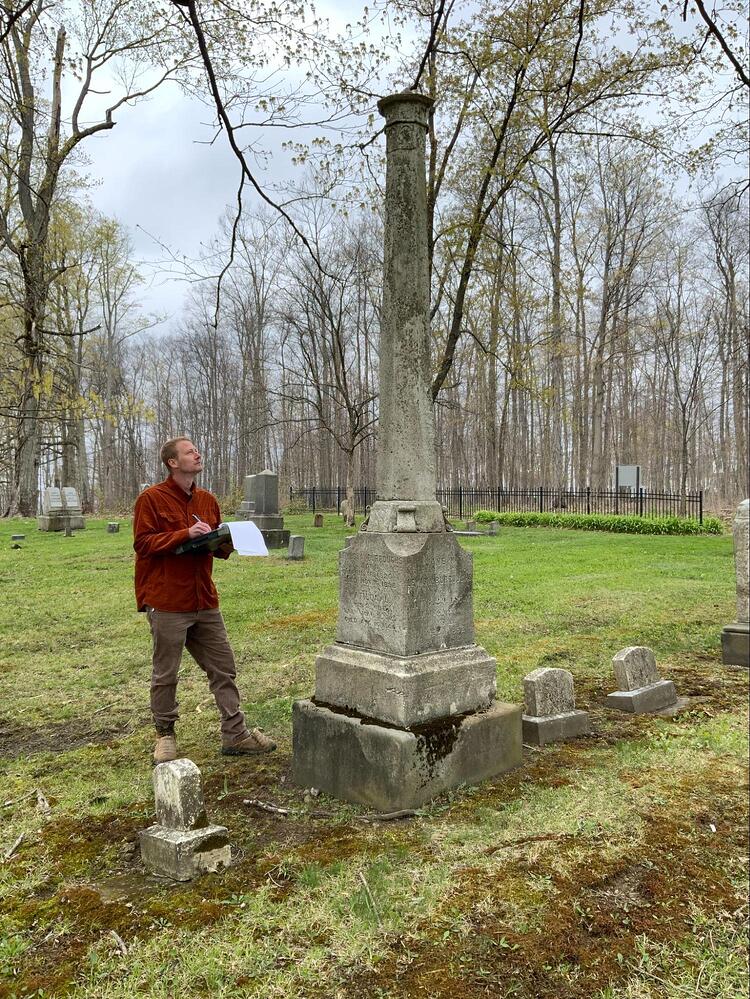 Top 4 Benefits of Working With a Local Cemetery Restoration Provider