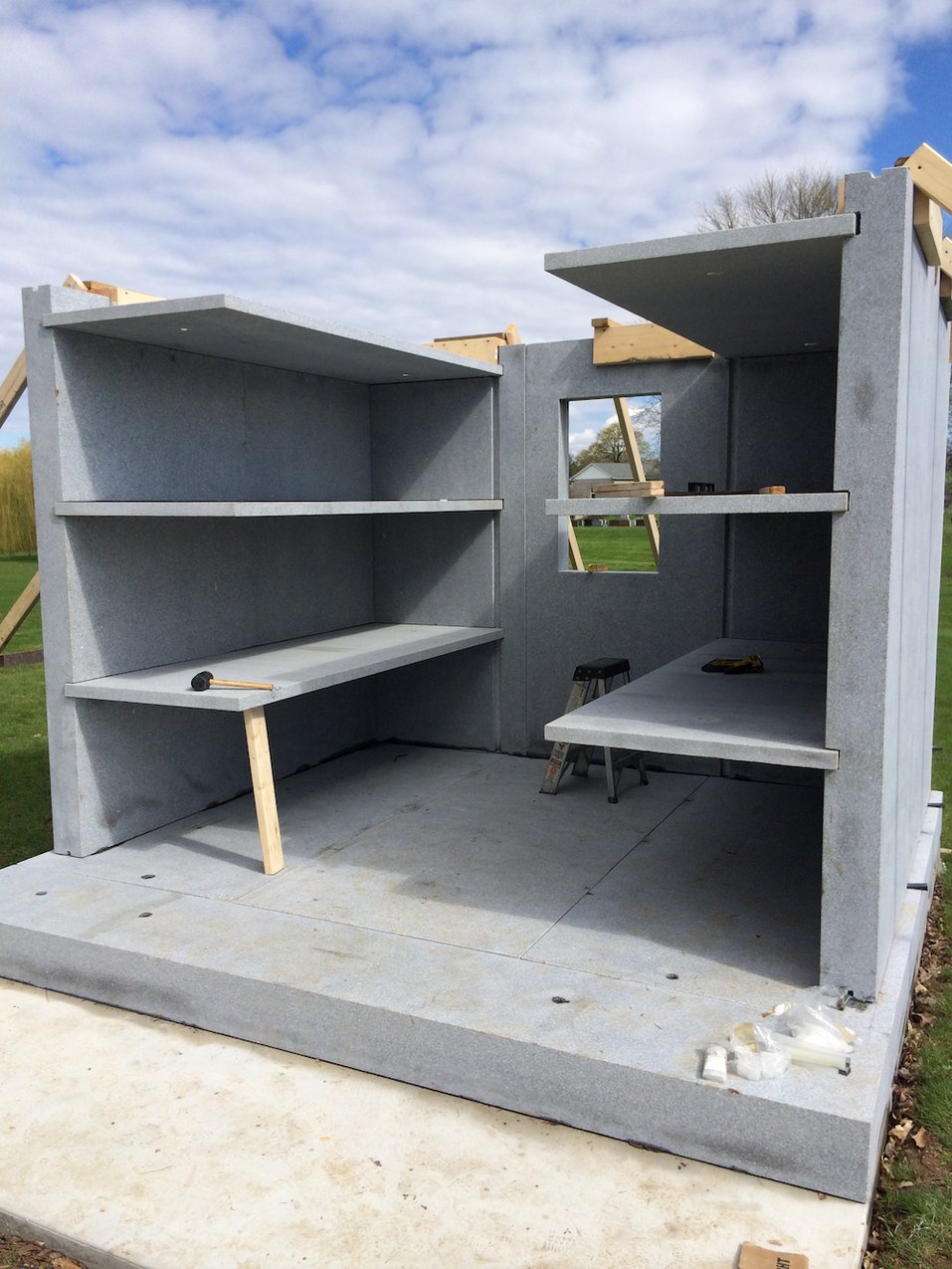 5 Key Differences Between Mausoleums and In-Ground Burials