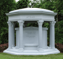 5 Key Differences Between Mausoleums and In-Ground Burials