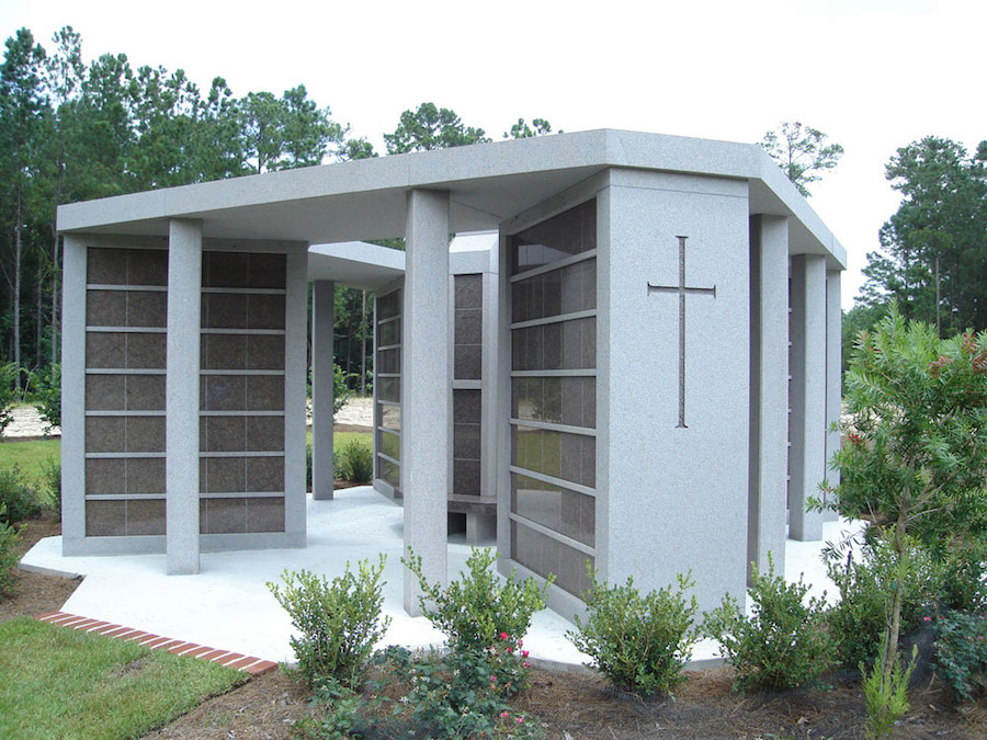 Your Guide to the History and Benefits of a Columbarium | Milano